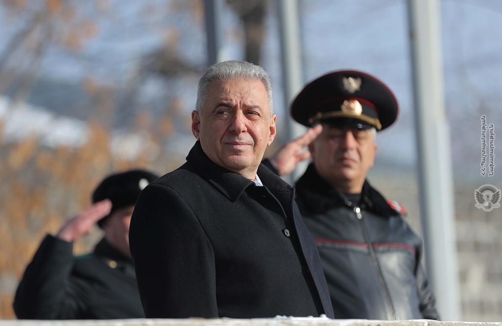 Armenian Defense Minister Tours Gyumri Russian Military Base